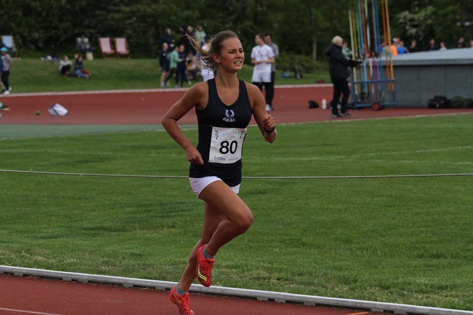 Making a difference to netball, cross country and athletics Blue ...